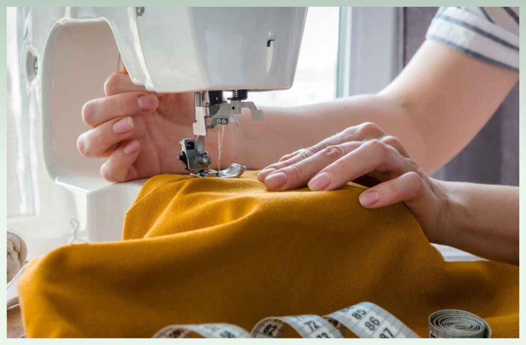 Top 30+ Small Clothing Business Ideas [2024]